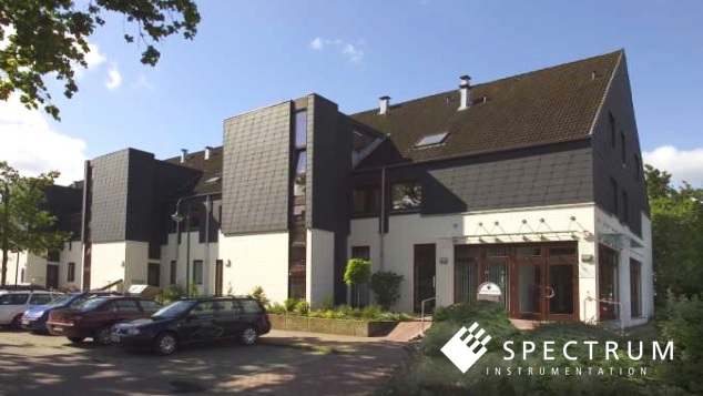 M2p.5923-x4 - 株式会社ミッシュインターナショナル (MISH International Co., Ltd.)